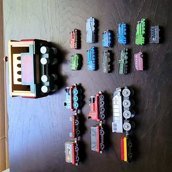 Thomas & Friends | Toys | Thomas The Train Bundle 8pc With See Candies ...